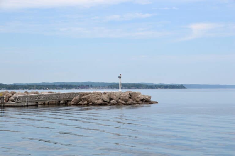 10 Best Smallmouth Bass Fishing Lakes and Rivers in Michigan - Best ...